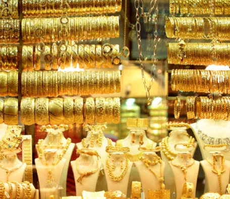 Gold Buyers in NYC Get Top Cash for Gold Jewelry in NYC Luriya